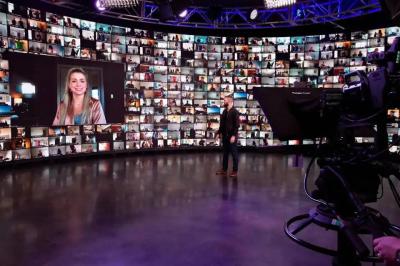 中国 CE ROHS FCC 証明書 IP30 パーソナライズされたプロフェッショナルステージ ハンキング LED ディスプレイスクリーン 販売のため