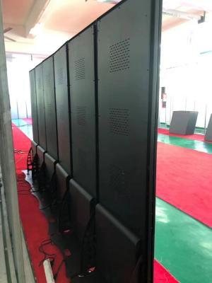 China Wifi Control Poster Led Display Indoor Floor Standing HD P2.5 Full Color LED Display Screen Poster for sale