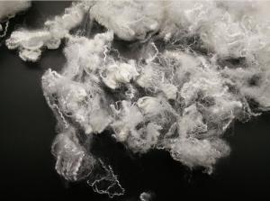China 1.2D*64MM siliconized raw white hollow polyester staple fiber feather fibre for sale