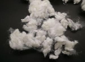 China 15DX64MM PETchip staple fiber siliconized 100%polyester sofa cushion fiber for sale