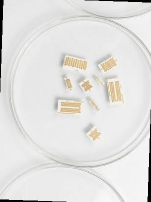 China TFBP34/12-8CP Thin Film Bandpass Filter 28.0-40.0 GHz RoHS Compliant Surface Mount for sale