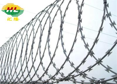 China Επίπεδη γαλβανισμένη ύφος λεπίδα ξυραφιών οδοντωτή - καλώδιο 450mm όξινη αντίσταση σπειρών for sale