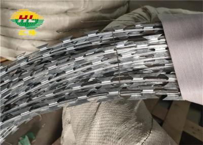 Китай 500 мм катушки Диаметр колючей Concertina проволока горячее погружение оцинкованные 5 клипов продается