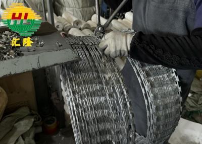 Китай Украина Безопасность Концертина Колючая проволока с BTO-10 BTO-18 BTO-16 BTO-22 BTO-30 CBT-60 CBT-65 Лезвия Клип на спираль 0 3 5 продается