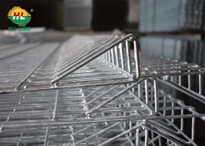 Chine La taille de la clôture de maillage de soudage de Brc Roll Top Mesh 50*150mm 1,8*2,5m à vendre