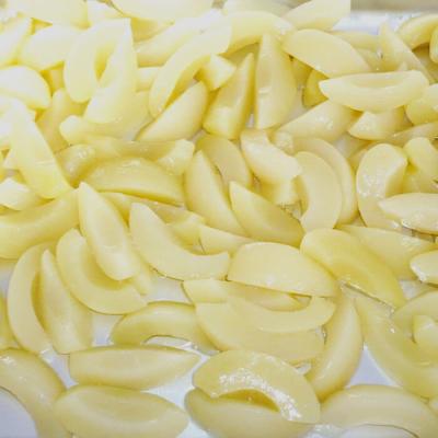 China Factory Price Premium New Crop Canned Pear Slices  in Light Syrup for sale