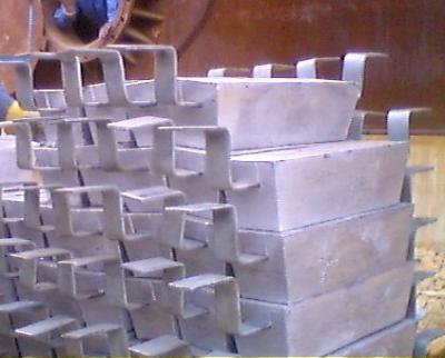 Cina GB 4948 Anodo sacrificale in alluminio per acqua di mare / condotte / serbatoi / caldaie / moli in vendita