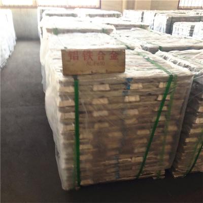 Cina Lega matrice di alluminio AlTi AlCu AlV AlSr AlZr di elevata purezza di forma del lingotto in vendita