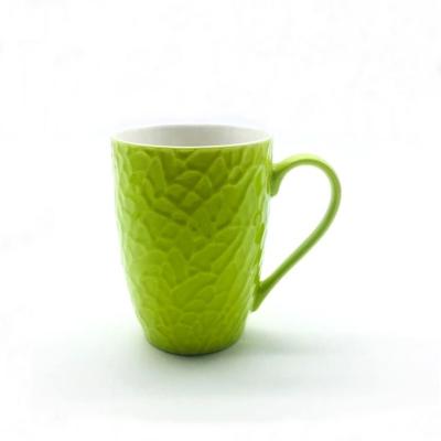 China 350ml Bone China Custom Embossed Coffee Mugs With Handle Classic for sale