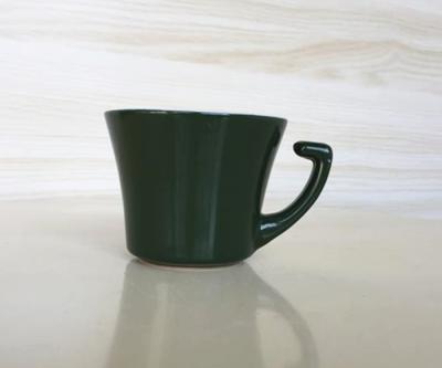 中国 7oz注文の創造的で贅沢な石器の艶をかけられる緑の陶磁器のコーヒー・マグ 販売のため