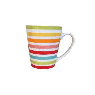 Cina Variopinto a forma di V su misura infiammante della tazza delle terraglie dell'arcobaleno di logo 11oz in vendita
