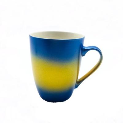 China Verglaasde de Gradiëntkleur Porter Coffee Cup For Cappuccino van Logo Printed 11oz Te koop