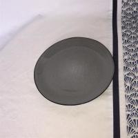 China AB Grade Microwavable Matte Black Porcelain Dinner Plates 10 Inch for Pasta for sale