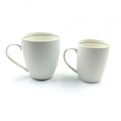 China Simple Customized 21oz White Ceramic Mugs Large Size Daily Use for sale