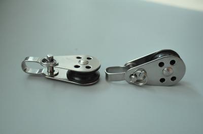 China Stainless steel swival eye pulley for marine/marine hardware from China supplier for sale