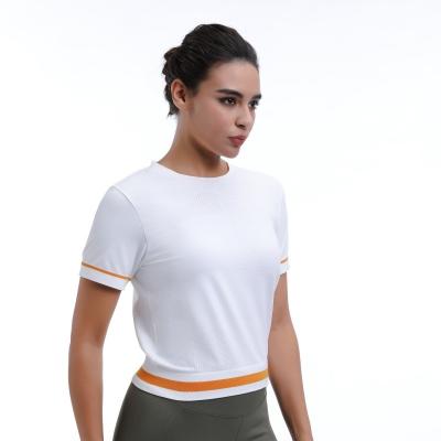 Cina Maglia tagliata allenamento manica corta leggero ventilato elegante per lo yoga e la corsa in vendita