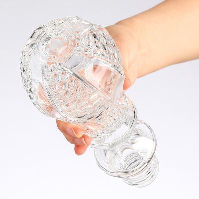 Cina Piccola bottiglia di vino in vetro con tappo del mini decanter di liquori in rilievo 50 ml 100 ml in vendita