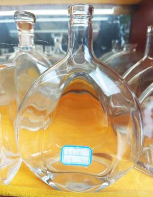 中国 空き 透明 500ml 700ml 750ml XO ブランデー ガラス ボトル 客のロゴが受け入れられます 販売のため