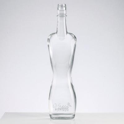 Cina Prodotti in vetro whisky spirit Forma unica Donna corpo in vetro Bottiglia di liquori per liquori in vendita