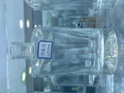 China 500 ml 750 ml 1000 ml Flint Glass Vodka Brandy Botella de alcohol personalizado Botella de vidrio de vodka en venta