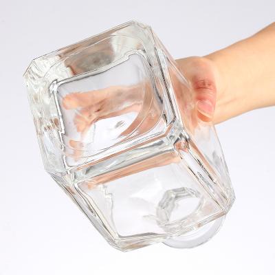 Cina Bottiglia di vetro da 250 ml per bevande in vendita