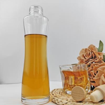 Cina Bottiglia di vetro stampata a caldo per vino liquori Brandy Gin Rum Tequila Vodka 750 ml Capacità in vendita