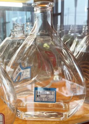中国 200ml 500ml 750ml 1000Ml ガラスのボトル ブランデー用コルク ラム用テキラ スピリット ジン ウォッカ ウイスキー 販売のため