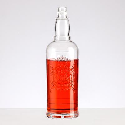Cina 550ml/700ml/750ml Vino Vino rosso Spiriti bottiglia di vetro con tappo a vite Grande design pancia in vendita