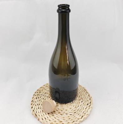 Cina 500 ml 750 ml Bevande alcoliche in vetro Bottiglia di vino di Borgogna con decorazione a forma rotonda in vendita