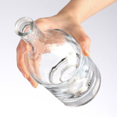 中国 酒のためのガラスボトル 750ml 丸い形 ウォッカ ウィスキー ジン ラム スピリートワイン ボトル 販売のため