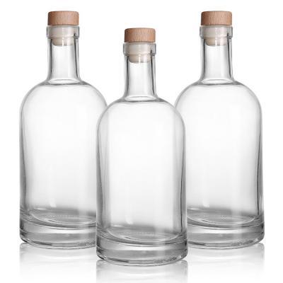 Cina Bottiglia di vino di vetro con sughero e logo del cliente accettabile Chiara 750 ml 1000 ml in vendita