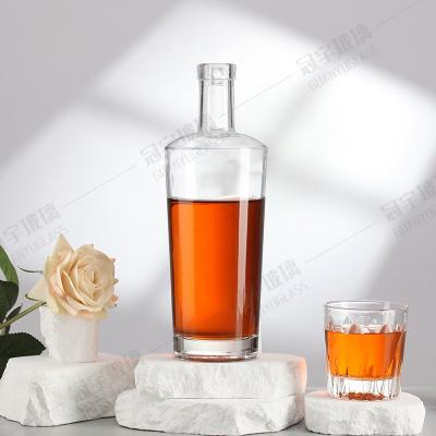 Cina 250 ml 500 ml 700 ml 1000 ml Bottiglia di liquore in vetro trasparente con sughero per la decorazione domestica in vendita