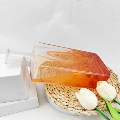 中国 グラス・カラー 丸い形 ブランデー・テキラ ウイスキー・ブルボン 空瓶 500ml 透明 販売のため