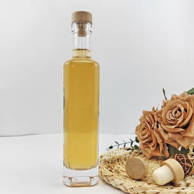 Cina Prodotti in vetro Bottiglia di vino rettangolare sottile con tappo di sughero 200ml 375ml 500ml 750ml in vendita