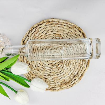 Cina Prodotti in vetro Bottiglia di vino rettangolare sottile con tappo di sughero 200ml 375ml 500ml 750ml in vendita
