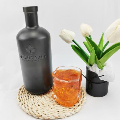 Cina 700ml Super Flint Square Glass Vodka Bottiglia di vetro Spiriti Bottiglia Custom Glass Bottle in vendita
