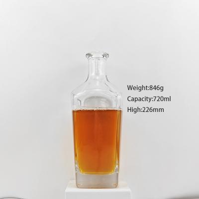 Cina Bottiglia di vetro industriale per vodka gin rum tequila whisky brandy 200 ml 375 ml 500 ml 750 ml in vendita