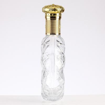 Cina 750 ml Bottiglia di vetro di design piatto con tappo per liquori in vendita
