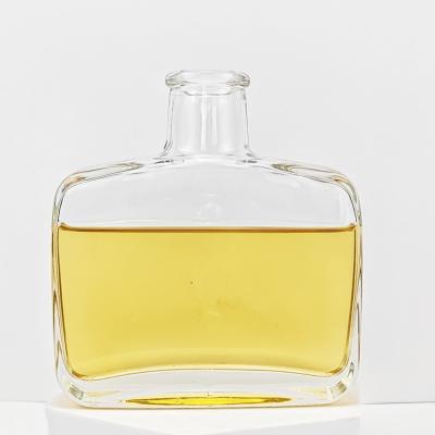 Cina Prodotti in vetro da 500 ml per bevande Oslo Liquor Gin Whisky Vodka Spirits Bottle in Oslo in vendita
