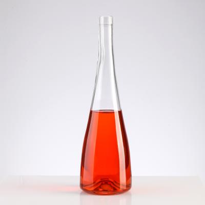 Cina Bottiglia in vetro di acqua minerale Evian trasparente 350 ml 500 ml 750 ml con tappo a caldo e vino in vendita