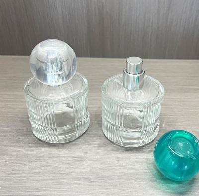 Cina Bicchiere in vetro a cilindro a strisce bottiglie di profumo di profumo classico 30 ml 50 ml in vendita