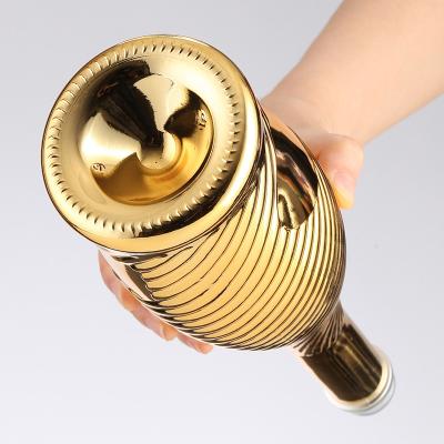 Cina Velocità di utilizzo UV Superficie manipolazione bottiglia di liquore di lusso 750 ml bottiglia di champagne in vetro dorato in vendita