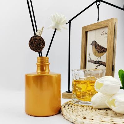Cina Bottiglia di vetro per aromaterapia 50ml/100ml/200ml Capacità Materiale di vetro Difusione di canna in vendita