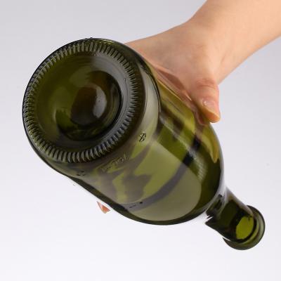 Cina Soddisfazione del cliente 500 ml/750 ml Bottiglia di vino vuoto ambra con coperchio in vendita