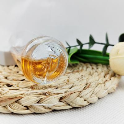 Cina Bottiglia di vetro per aromaterapia per prodotti domestici personalizzata di lusso Capacità 50 ml in vendita