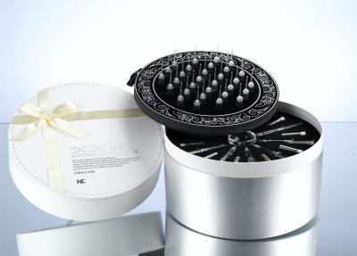 中国 Round Shape Silver Color Hot Stamping Cardboard Material Boxes for Skin Care Products Packing 販売のため