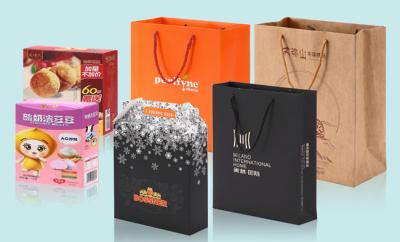 中国 Brand Logo Gold Foil Hot Stamping Kraft Paper Material Custom Printing Paper Shopping Bags 販売のため