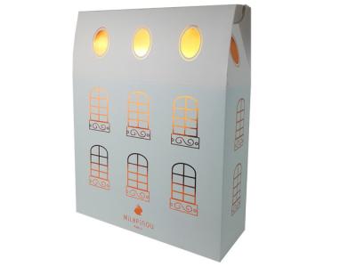 中国 Fantastic Shinning Color Gold Foil Hot Stamping Rigid Paperboard House Shape Gift Box for the Kid Clothes Packing 販売のため