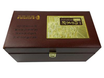 中国 PU Leather Silk Material inside Tray Lock Closure Gold Color Hot Stamping Wood Box for the Wine Packaging 販売のため
