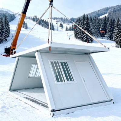 China Factory Prefab Easy Transport Removable Z Type Flat Pack Folding Container House Prefabricated Breathable Steel Sandwich Panel for sale
